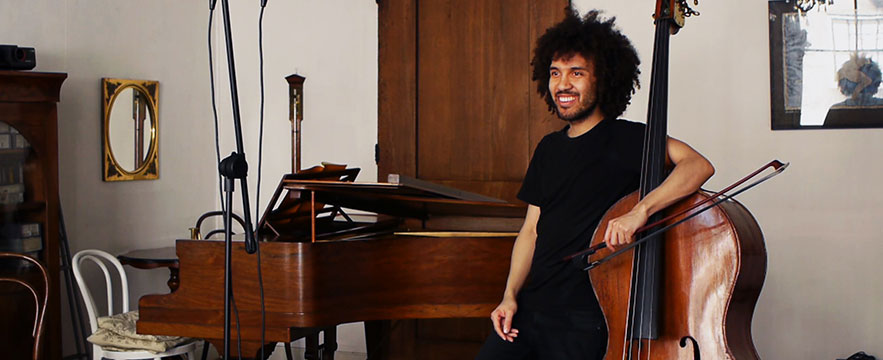 James Oesi - Bij Beijers Binnen